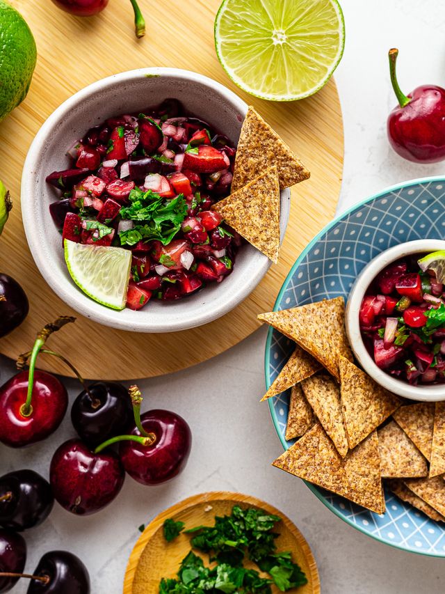 Fresh Cherry Salsa Recipe (No Tomatoes) | Foodaciously