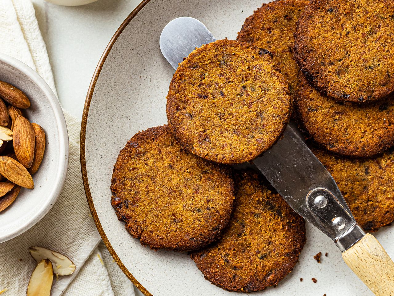 Healthy Almond Pulp Cookies with Dates (3-Ingredient Recipe) | Foodaciously