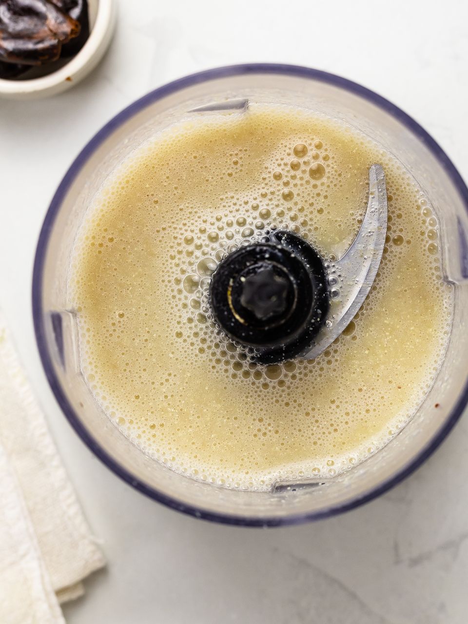 How to Make Quinoa Milk in 5 Minutes | Foodaciously