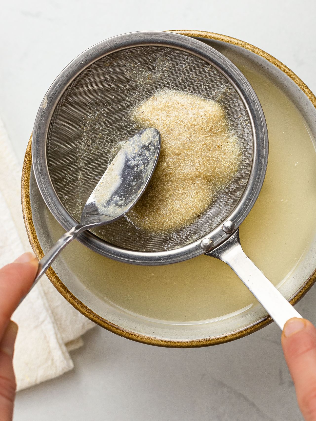 How to Make Quinoa Milk in 5 Minutes | Foodaciously