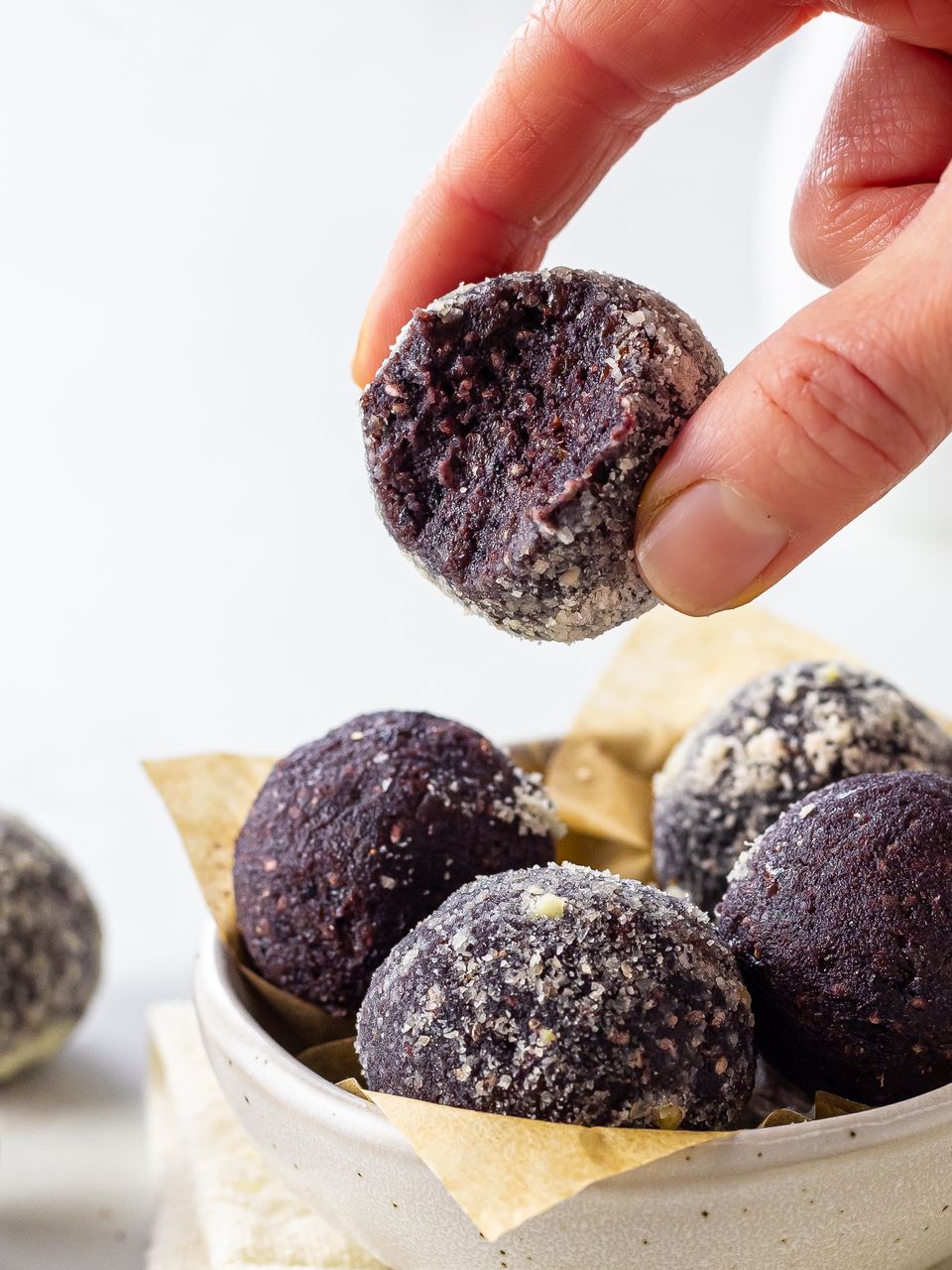 Healthy Acai Balls Recipe | Foodaciously