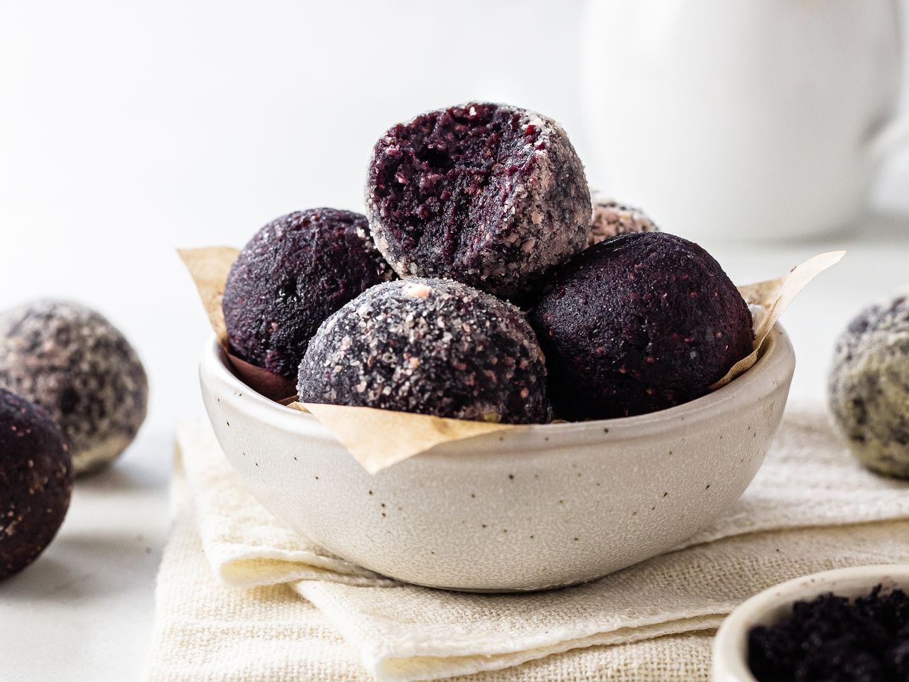 Healthy Acai Balls Recipe | Foodaciously
