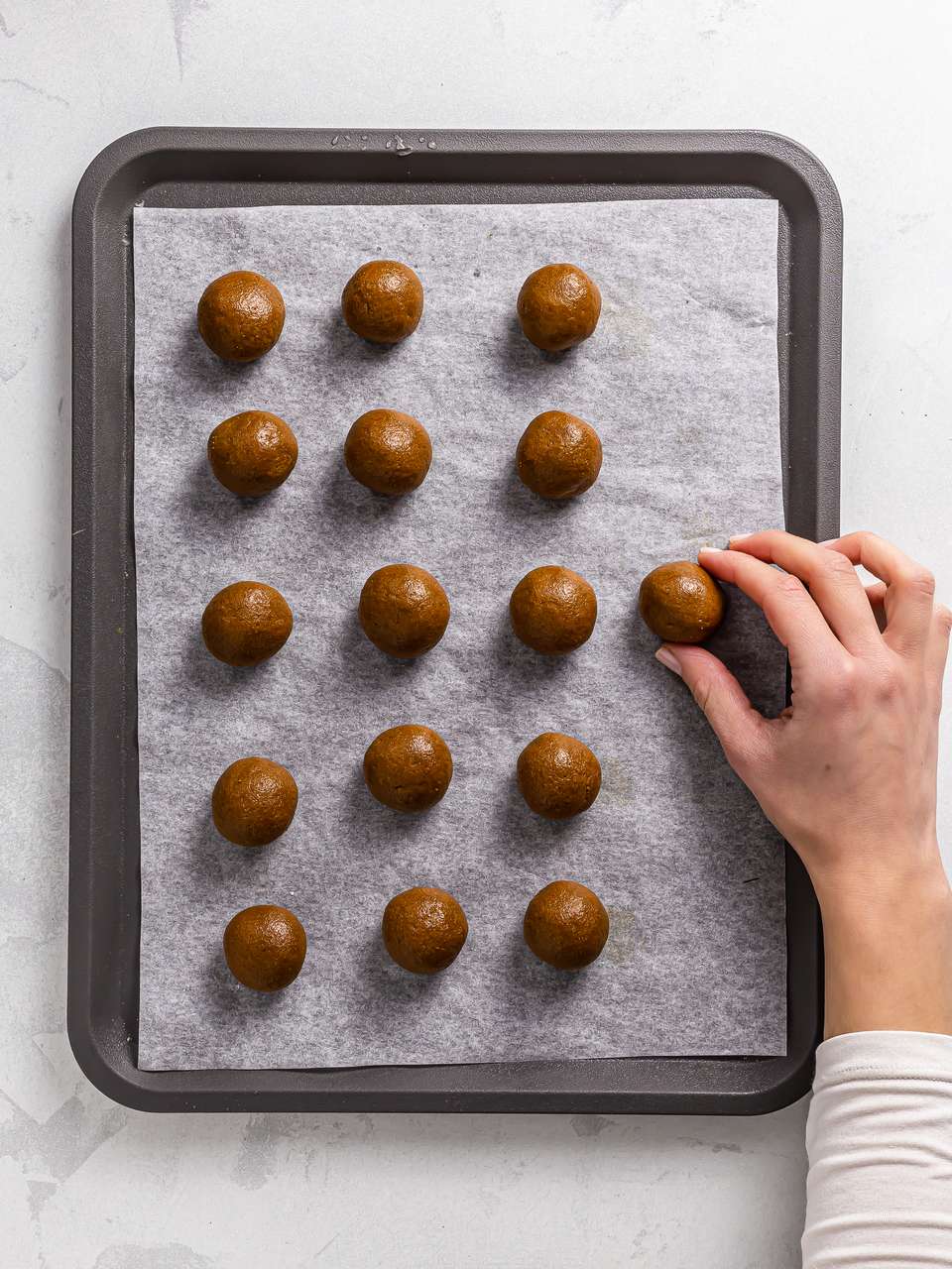 Vegan Biscoff Truffles Recipe | Foodaciously