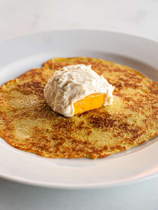 Vegan Mango Pancake (Hong Kong-Style) | Foodaciously