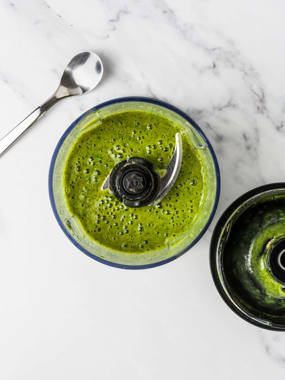 Watercress and Blueberry Green Smoothie Recipe | Foodaciously