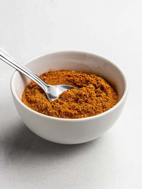 Copycat Red Robin Seasoning (Sugar-Free) | Foodaciously