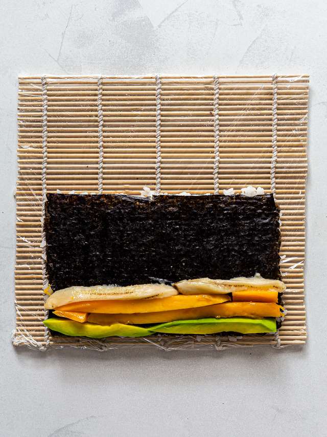 Vegan Mango Maki (Tropical Sushi Rolls) | Foodaciously