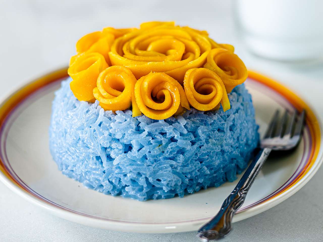 Thai Blue Sticky Rice with Mango | Foodaciously