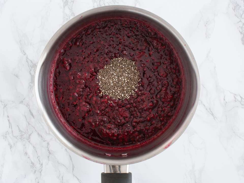 Sugar Free Blackberry Jam with Chia Seeds | Foodaciously