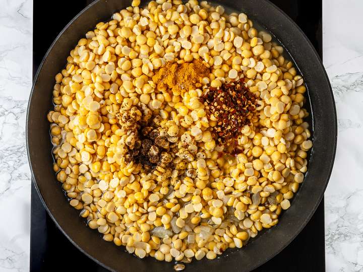 Ethiopian Yellow Split Peas Curry Recipe | Foodaciously
