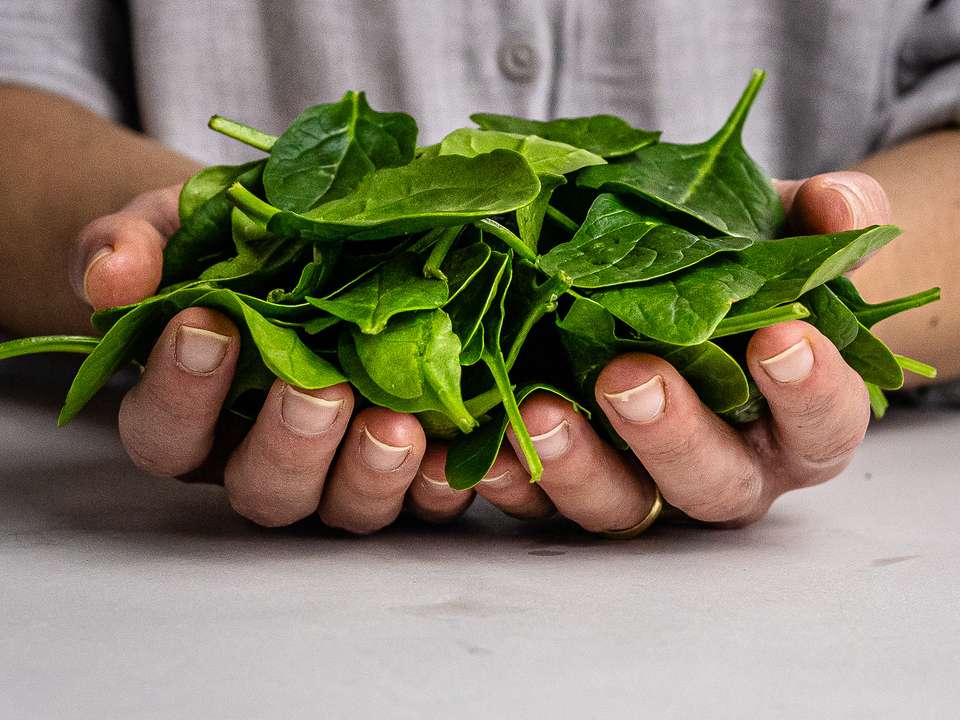 10 Easy Ways to Eat More Spinach | Foodaciously