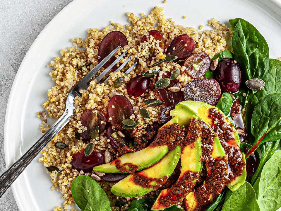 7 Ways to Add Quinoa To Your Diet | Foodaciously